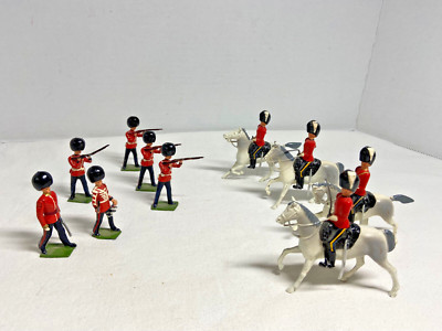 (10) Vintage BRITAINS LTD Royal Guards Toy Soldiers On Horseback ...