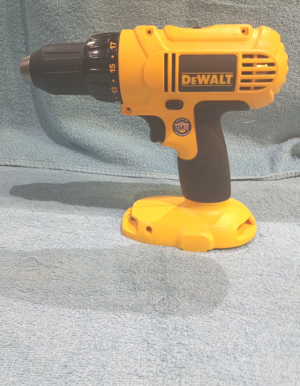 Dewalt DC759 18-Volt 1/2-Inch Cordless #7 Drill very clean works great ...