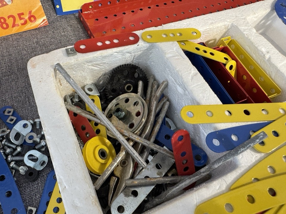 Meccano 8256 Motorized Ferris Wheel Erector Set – Pre-Owned | eBay