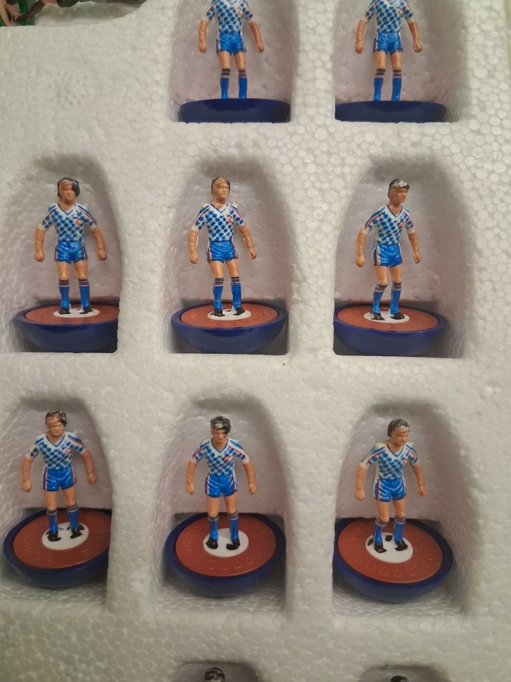 Subbuteo LW Leeds 2nd Ref 779 Subbuteo Lw Manchester Utd Ref 732 | eBay UK