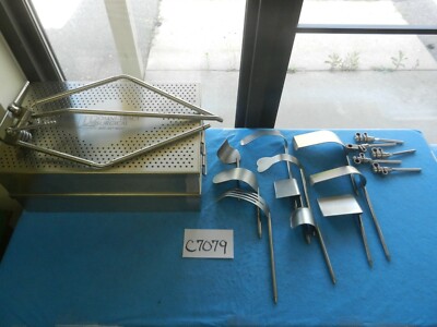 OmniTract Surgical Table Mounted Wishbone Retractor Set W/ Cases | eBay