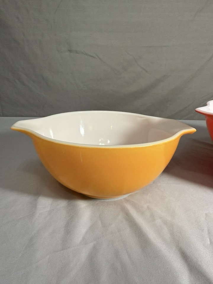 Pyrex Vintage Nesting Mixing Bowls Set of 2 Cinderella 'Friendship ...