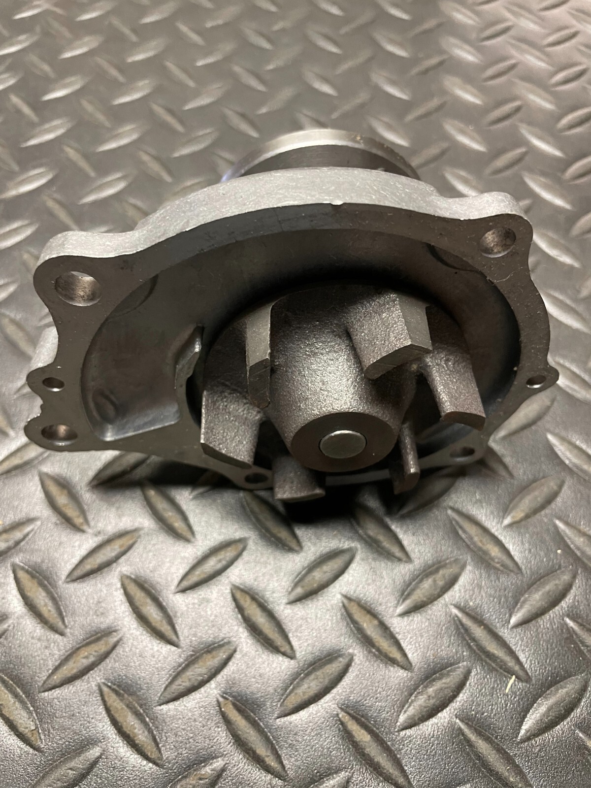 HP Engine Water Pump - #28-00517 / 21010-P7527 - Fits Nissan / Datsun ...