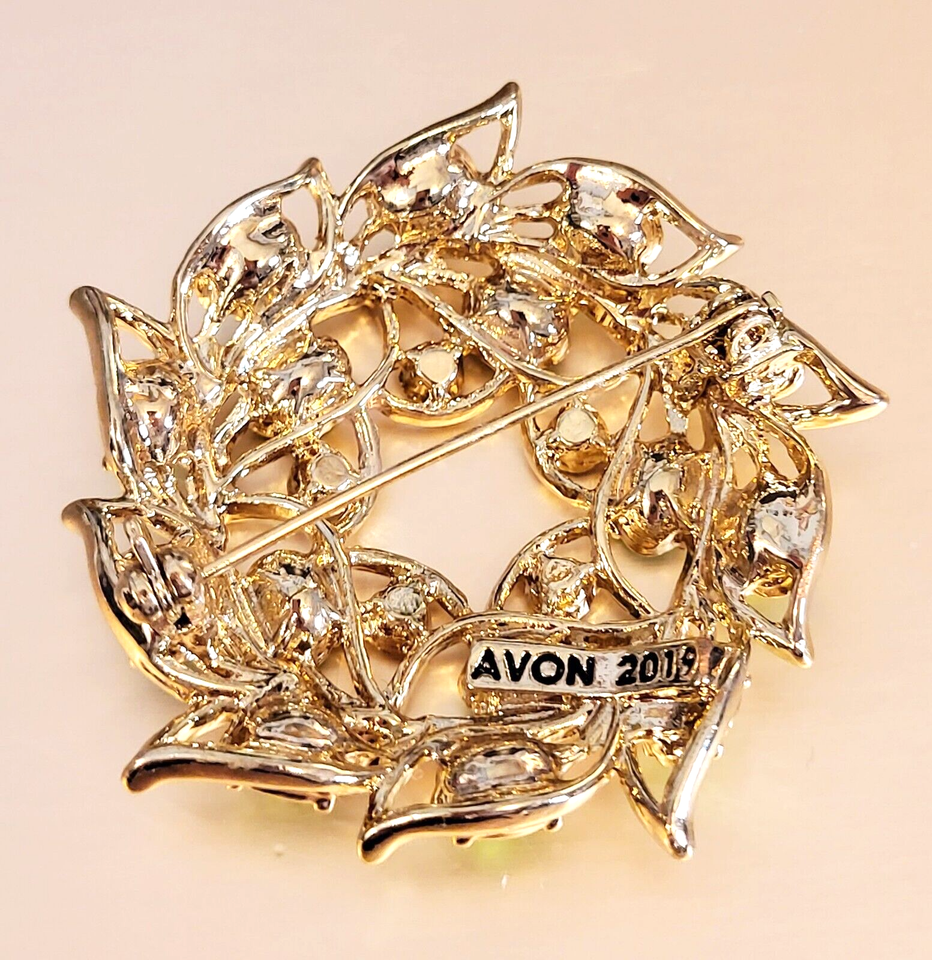 Avon 2019 Peridot Green & Clear Crystal Rhinestone Wreath Brooch Pin ...