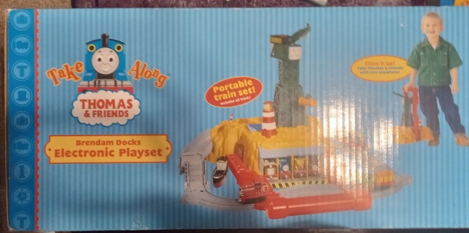 TAKE ALONG THOMAS Brendam Docks Electric Playset brand New in box RARE ...