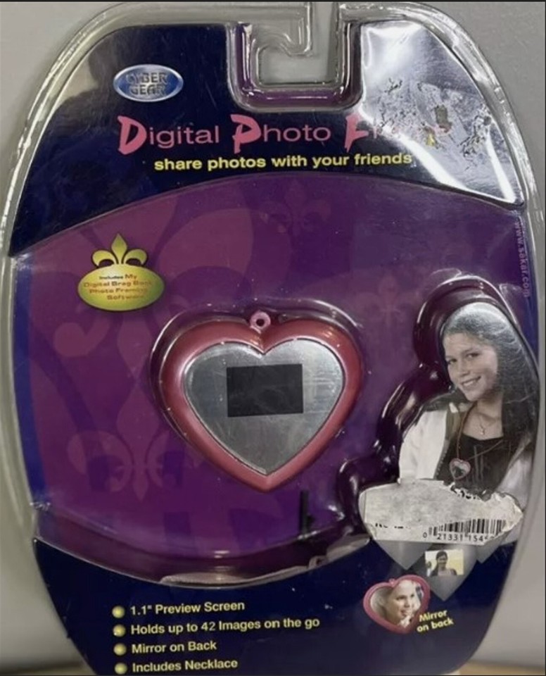 Digital Photo Frame Necklace with mirror by Cyber Gear Holds 42 pics ...