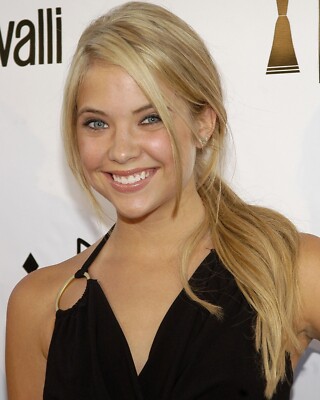 SEXY ASHLEY BENSON 8x10 PHOTO * | eBay