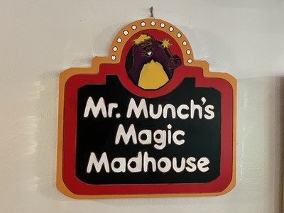 Wood Chuck E Cheese Mr.Munch Replica Sign | eBay