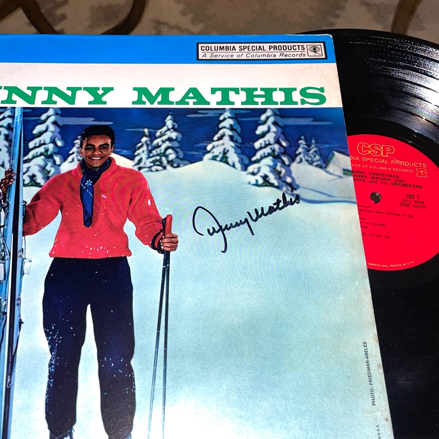 JOHNNY MATHIS signed autographed MERRY CHRSTMAS ALBUM BECKETT COA ...