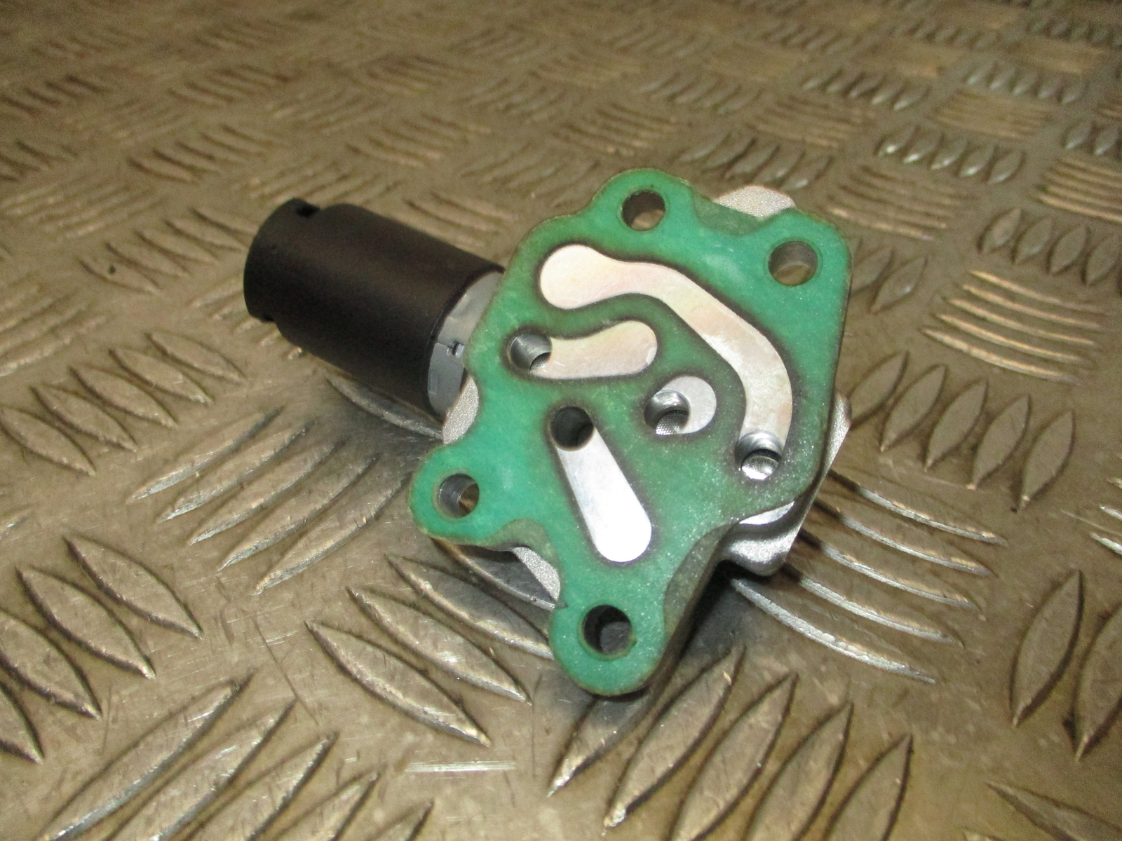 2018 Volvo V40 1.5 Petrol B4154T3. Oil Control/Camshaft Sensor 31480441 ...