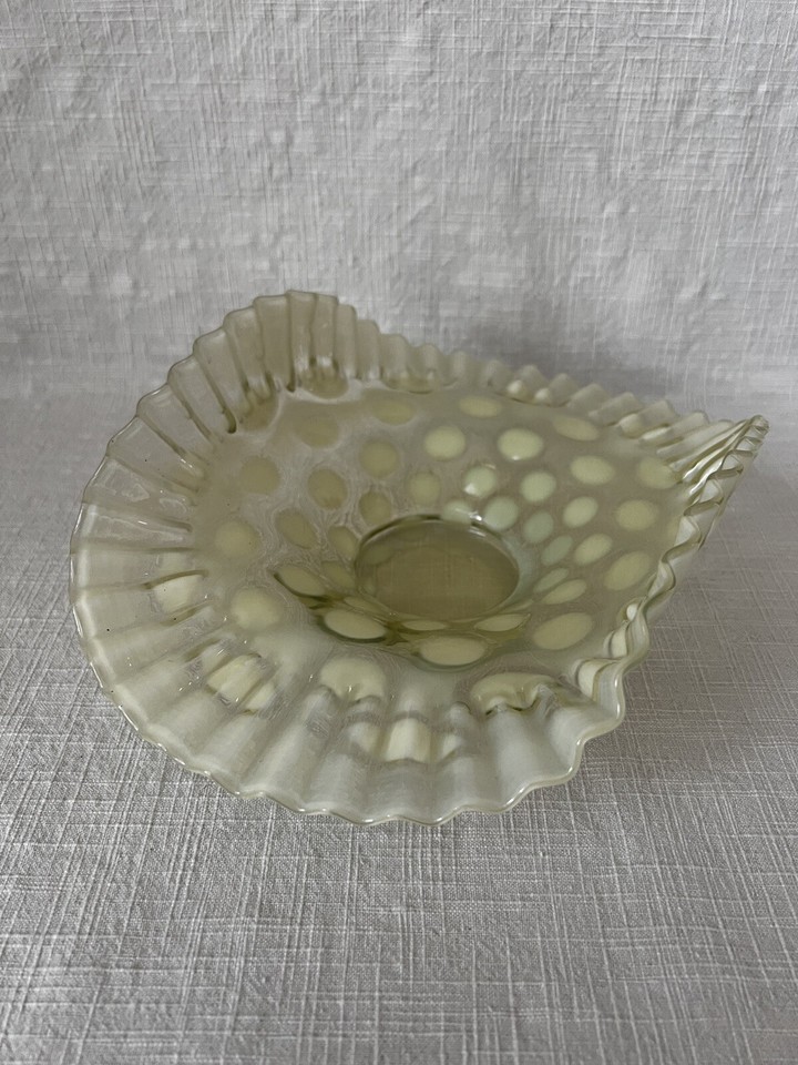 Vintage Fenton Yellow Green Opalescent Coin Dot Spot Uranium Ruffled ...