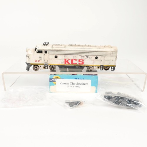 Custom Weathered HO Kansas City Southern KCS #4057 F7A Diesel ...
