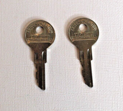 2 Vintage Briggs & Stratton Corporation Keys - Milwaukee Wisconsin USA ...