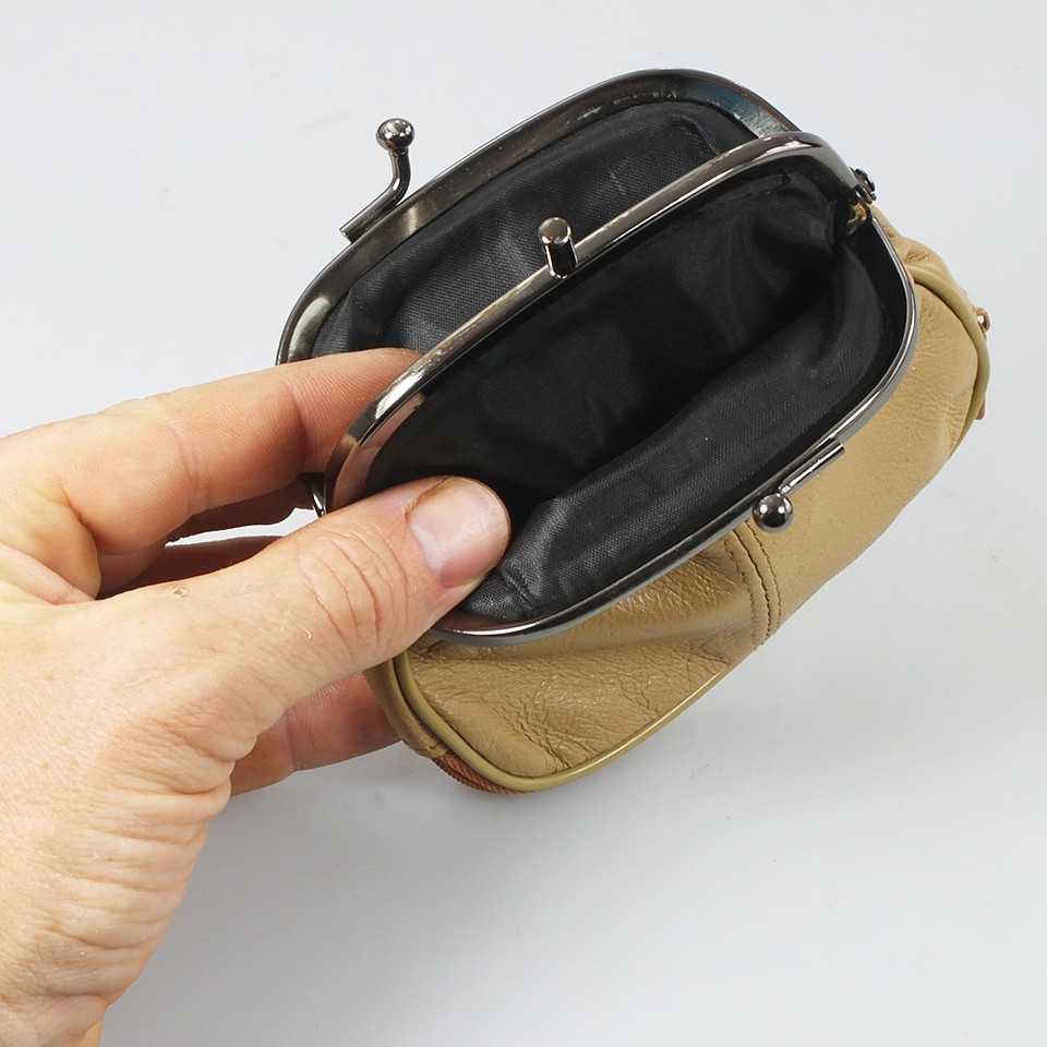 vintage old Beige Leather Metal Latch Zip Women's Ladies' Coin Wallet ...