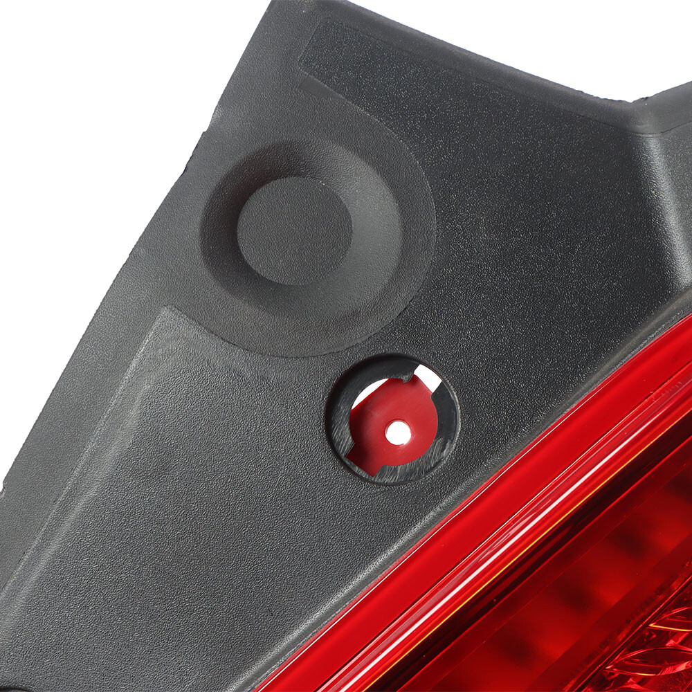 Quality Passenger Right Side Rear Tail Light Brake Lamp For Cadillac ...