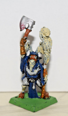 Warhammer Chaos Beastmen Shaman : Beastman Shaman with Axe and Staff | eBay