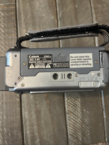 Canon ZR85 Mini DV Camcorder Powers On Untested | eBay