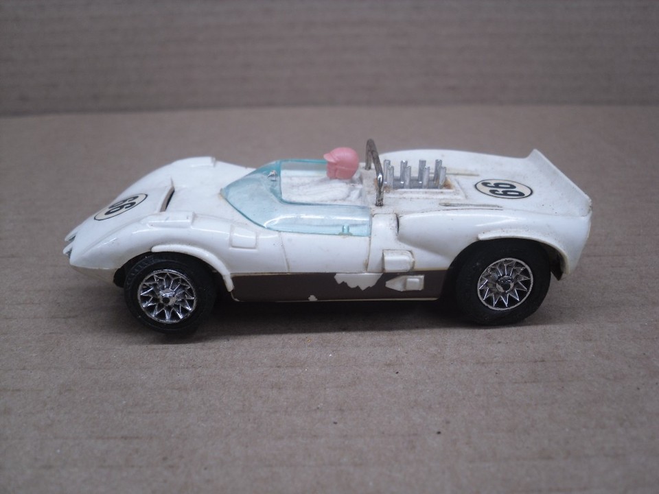Vintage STROMBECKER #9595 'AMERICAN RACER' #66 CHAPARRAL 1/32 SCALE ...
