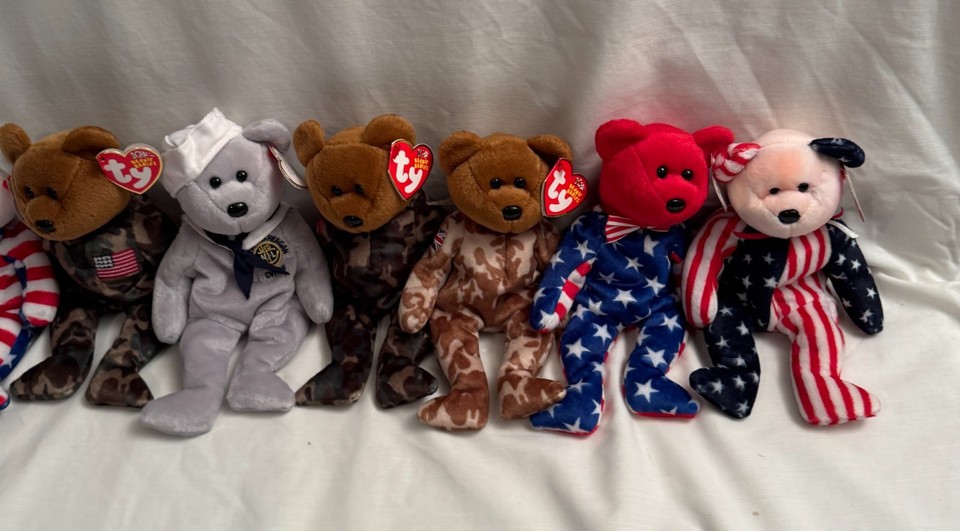 Retired TY, Beanie Babies bears. Mixed lot of 10. Red, White and Blue ...