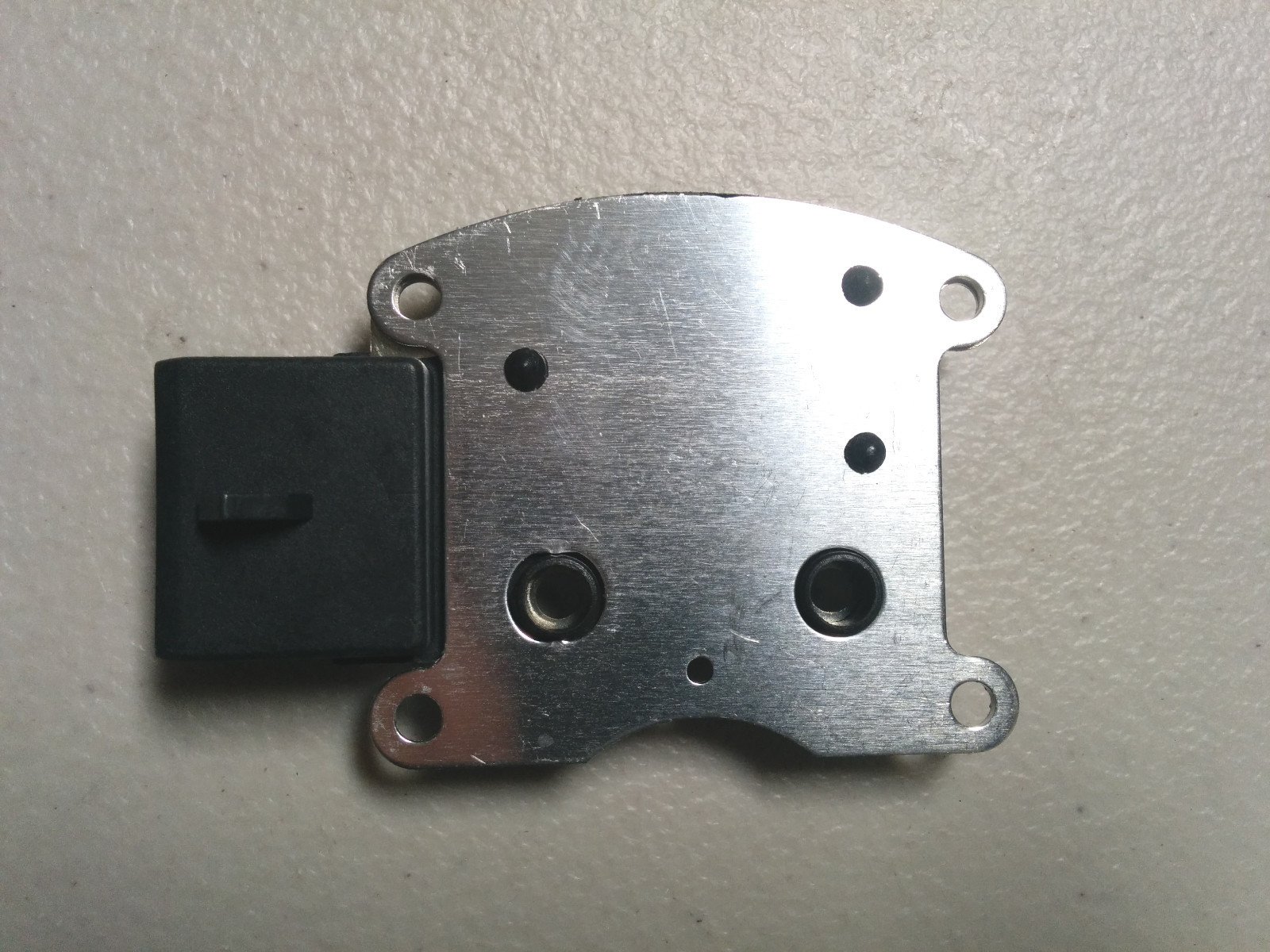 VOLTAGE REGULATOR E73Z-10316-A, GR784, GR784A, GR784B, GR784, GR784HB ...