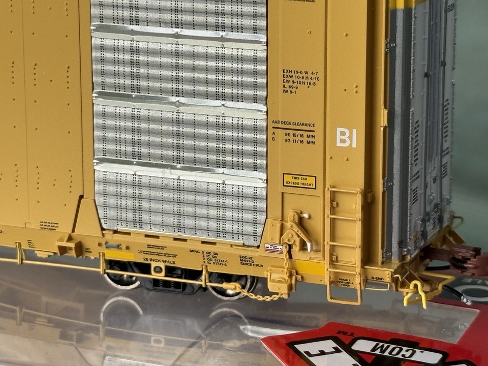 Scaletrains CN Gunderson Multi Max Auto Rack SXT32750 Canadian National ...