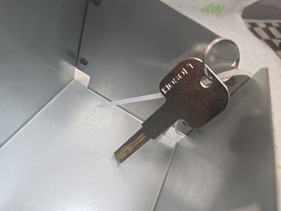 Whirlpool / Maytag Money Box Coin Box (High Security ) ! FREE SHIPPING ...