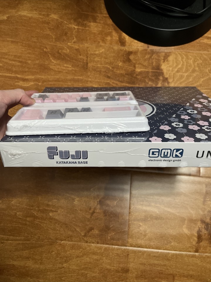 GMK Fuji Keycaps (Katakana base & novelties) | eBay