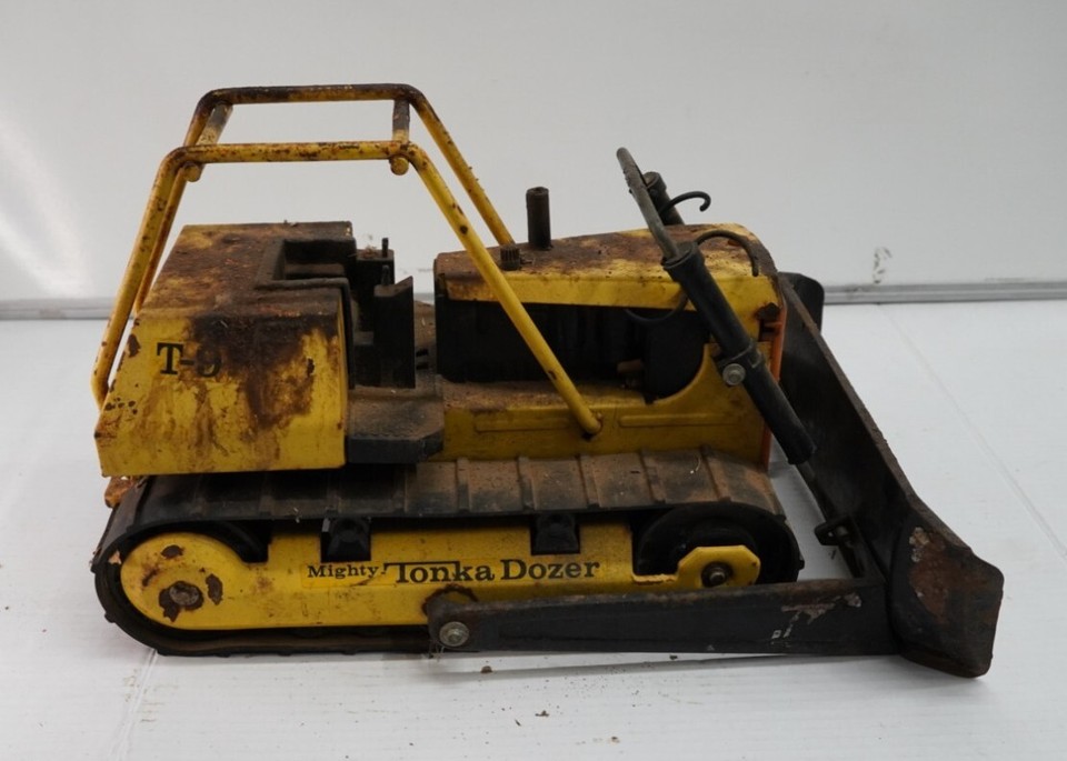 Vintage 1974/75 Mighty Tonka Dozer Bulldozer T-9 No. 3907 patina | eBay