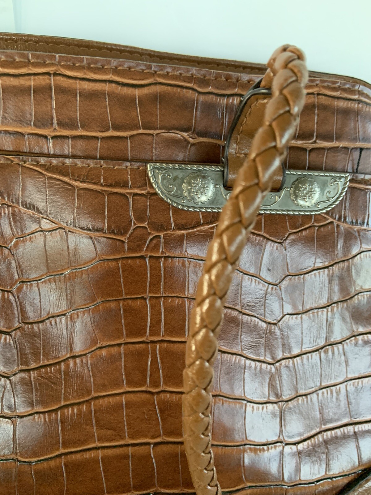 Bueno Shoulder Bag Pocketbook Brown Faux Alligator Skin. Lots Of ...