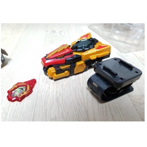 Dino Core Season 3 Ultimate Tuner Wrist Toy[USED ITEM] | eBay