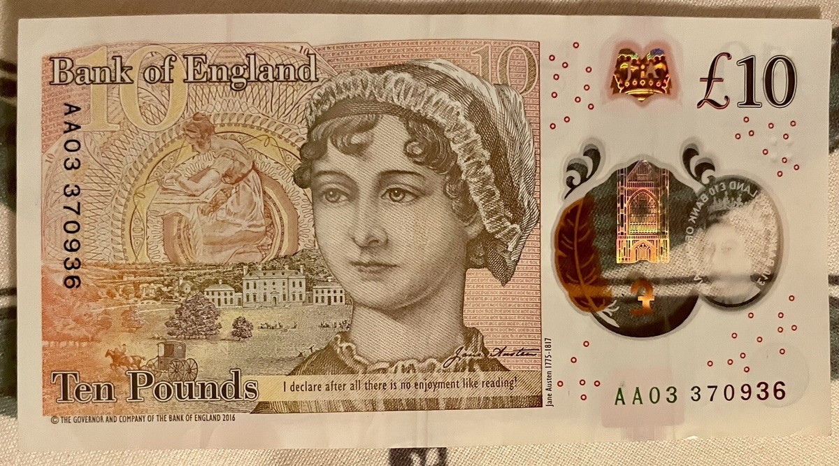 Ten Pound Note Origami Queen Hat Queen Elizabeth Ten Pound Note Stock