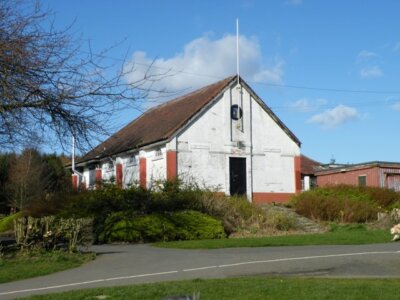 Photo 6x4 Clubhouse in Barshaw Park Paisley A spur of the miniature ...