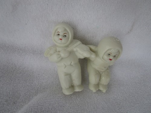 SET OF 2 ~VINTAGE SNOW ANGELS PORCELAIN FIGURINES!! | eBay