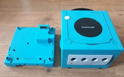 Custom Painted Emerald Gamecube Console & Gameboy Player REGION FREE ...