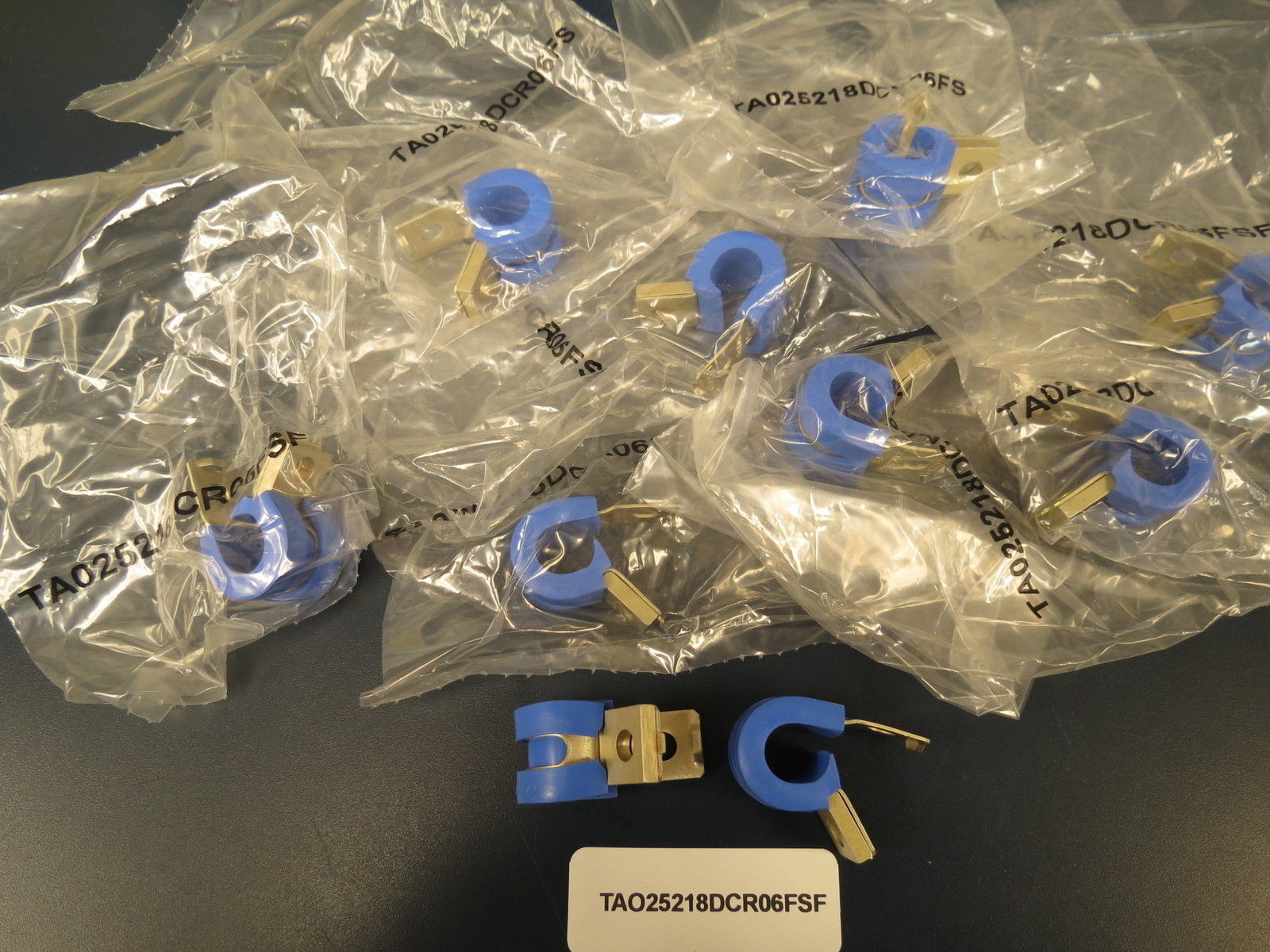 3/8” Cushion Loop Clamps High Temp Fluorosilicone Aerospace Adel UMPCO ...