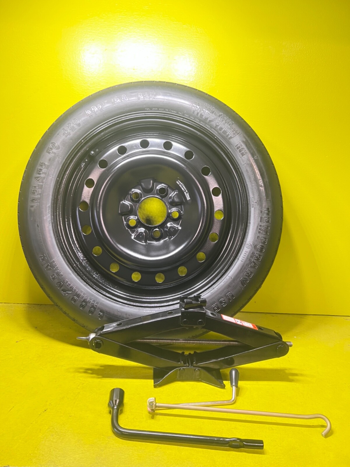 SPARE TIRE 17" WITH JACK KIT FITS:2017 2018 2019 2020 2021 2022 KIA ...