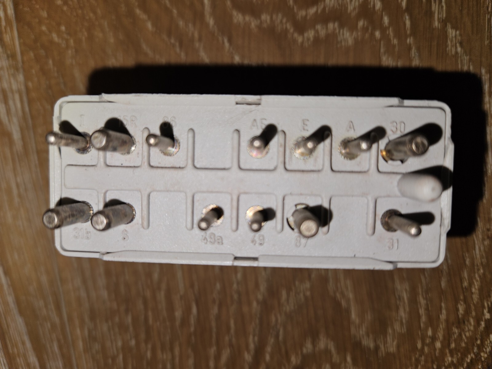 Mercedes W124 W126 W201 190 W202 Control Unit Relay 2018210247 Flasher ...