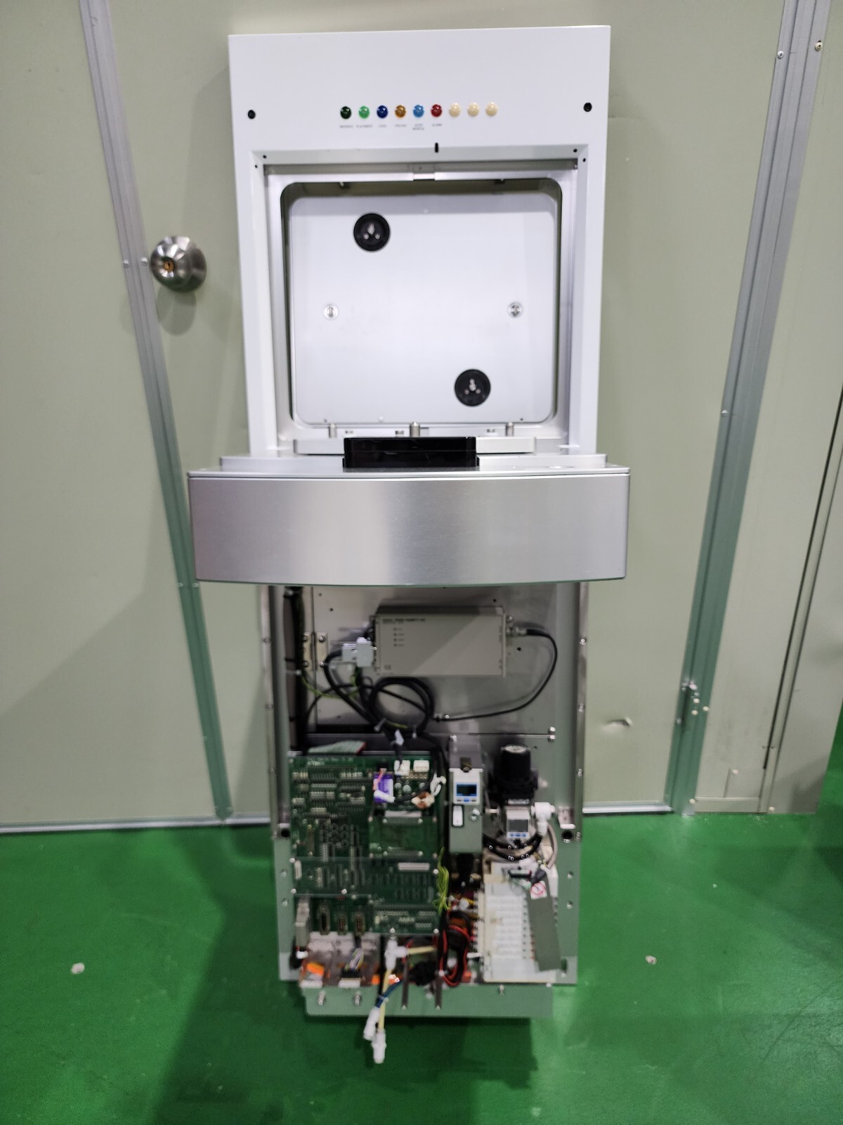 TDK CORPORATION TAS300 E4 Wafer Load Port 05TE41123 (As-Is) | eBay