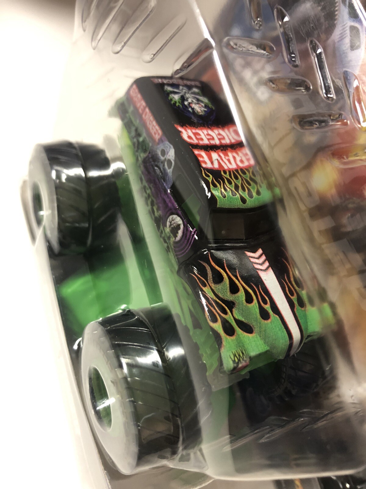 Spin Master Monster Jam Zombie Grave Digger Hot Wheels Battitude Set of ...