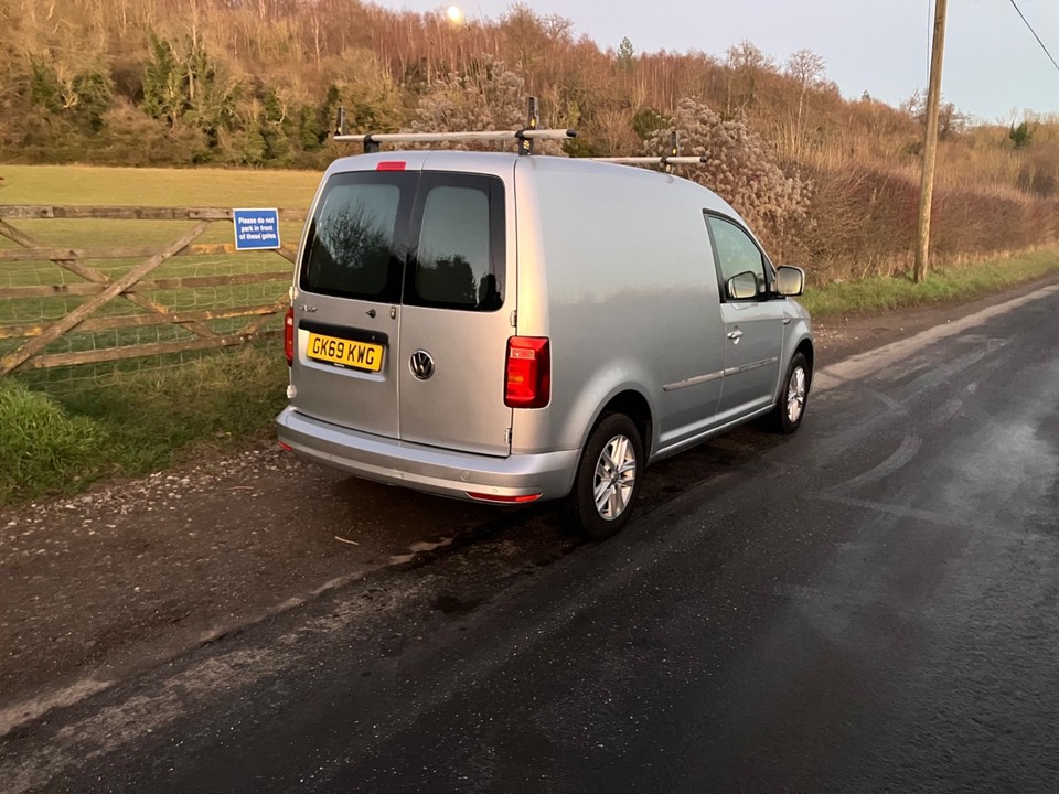2019 69 VOLKSWAGEN CADDY 2.0 TDI C20 BLUEMOTION TECH HIGHLINE PANEL VAN ...