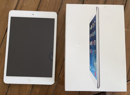 Apple iPad mini 1st Gen. 16GB, Wi-Fi, 7.9in - White & Silver | eBay