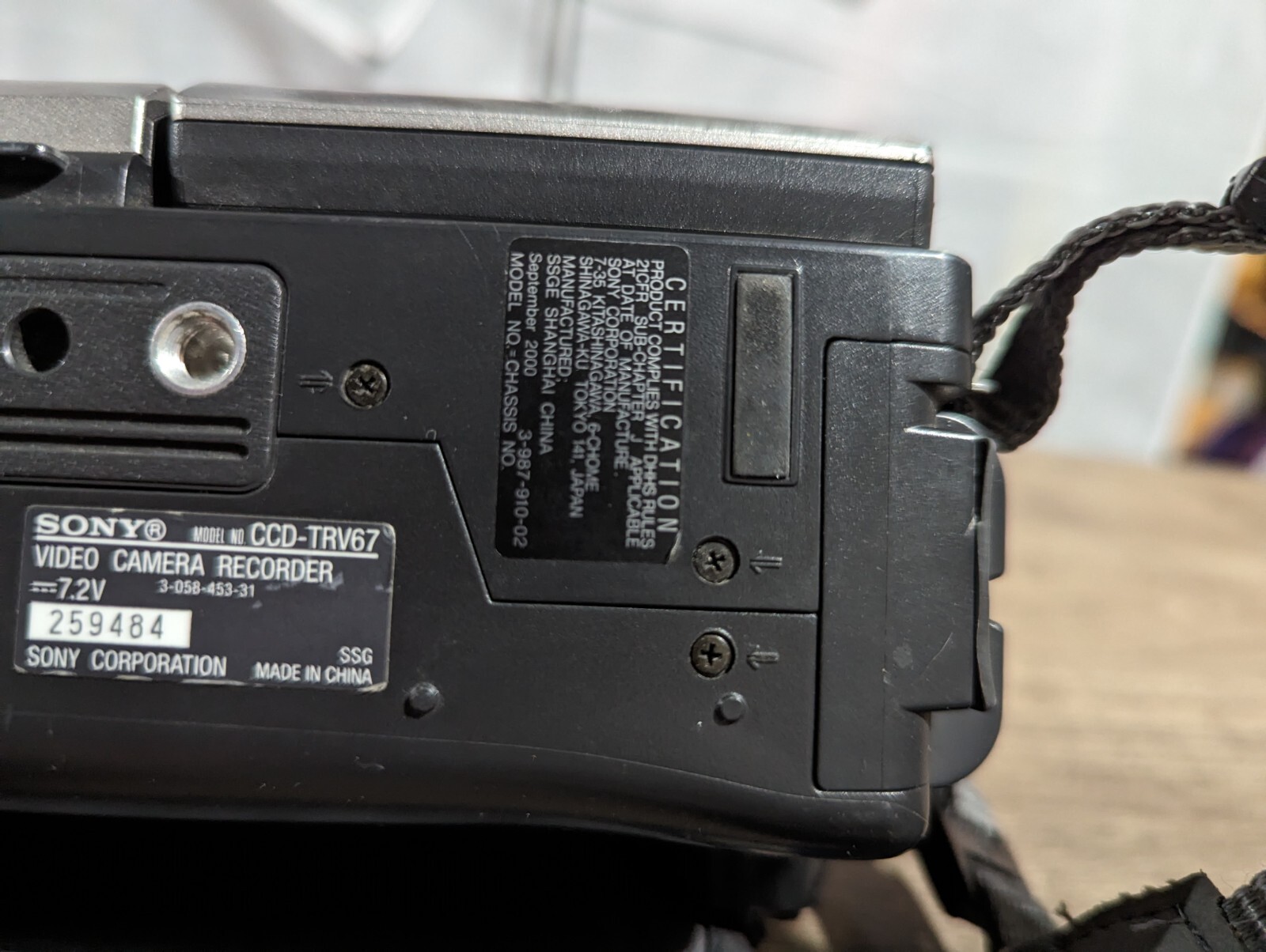 Sony Handycam CCD-TRV67 Hi-8 Camcorder (Untested & No Charger) Please ...