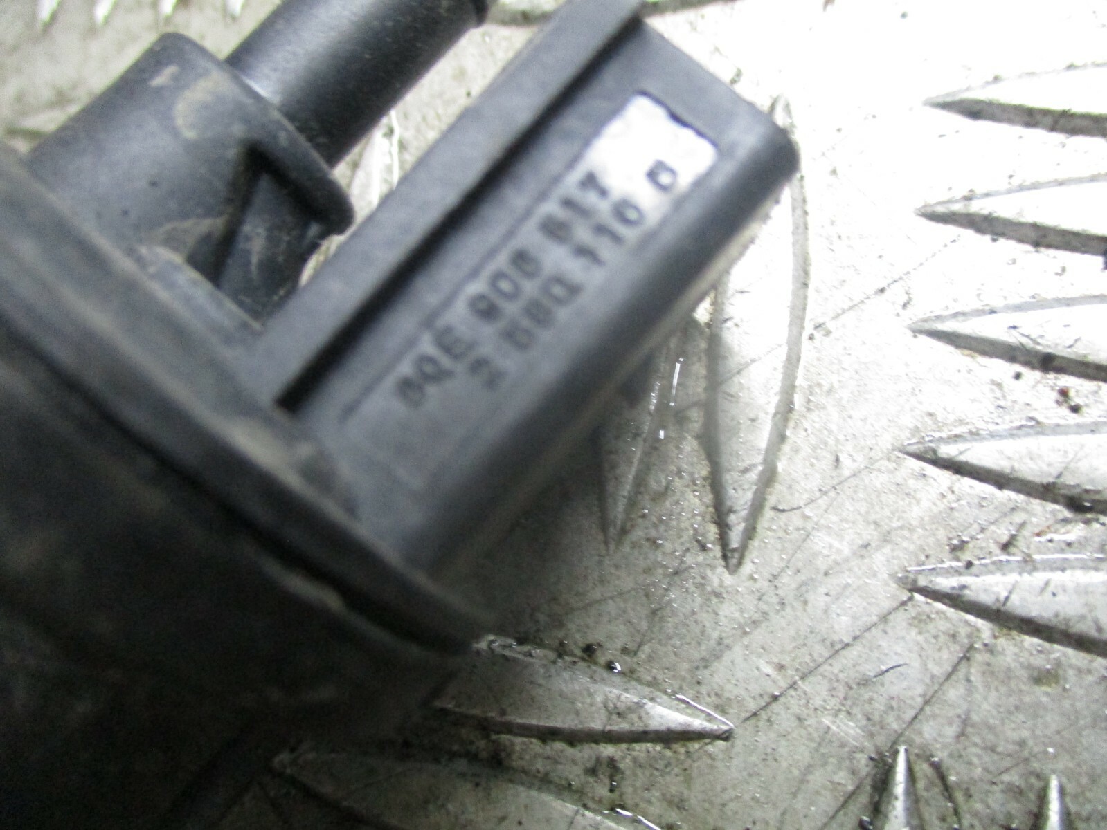 2009-14 SEAT IBIZA 1.4 PETROL CGGB SOLENOID BREATHER CONTROL VALVE ...