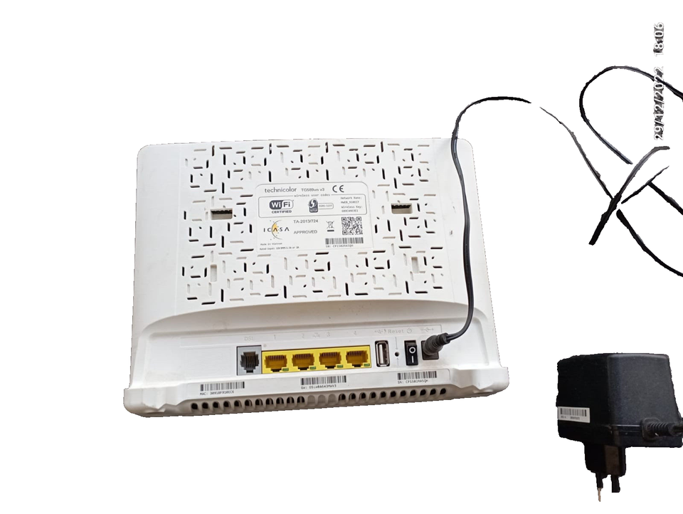 Fastweb Technicolor TG589VN v3 Modem Router Wifi 4 Ports Lan USB 2.0 10 ...