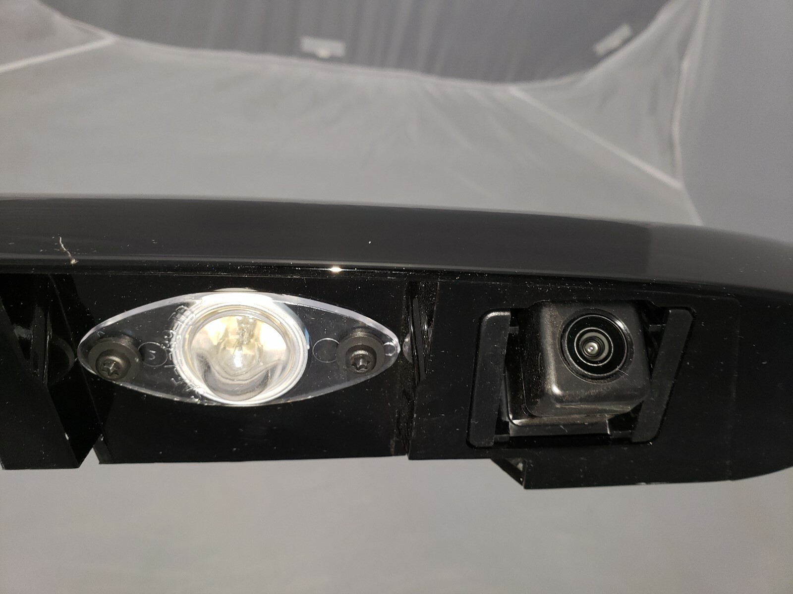 2011-2016 Buick Enclave tailgate bezel with backup camera black kettle ...