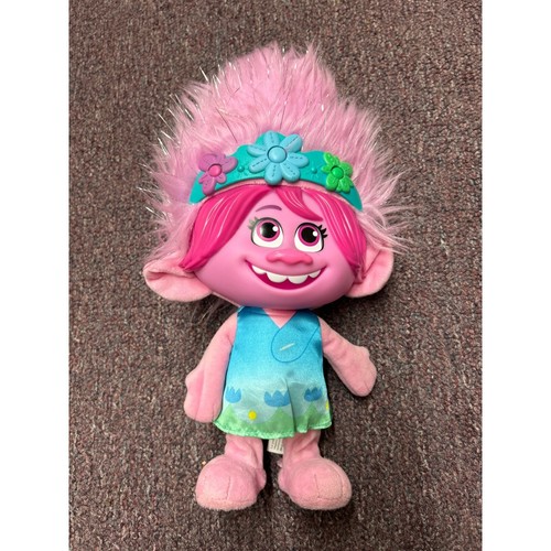 Trolls World Tour Color Poppin' Poppy Talks, Sings, Hair, Lights Up ...