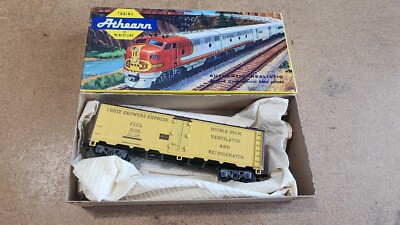 Athearn Yellow Box HO FGEX Reefer #1606-1:69 | eBay