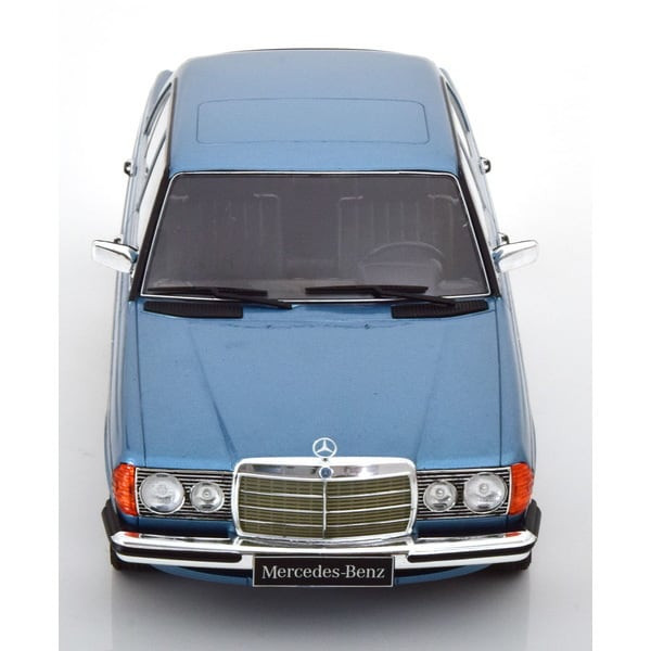Kkdc180355 1/18 Mercedes 230E W123 1975 Light Blue Metallic Kkdc180355 1/18 Mercedes 230E W123 1975 Light Blue Metallic