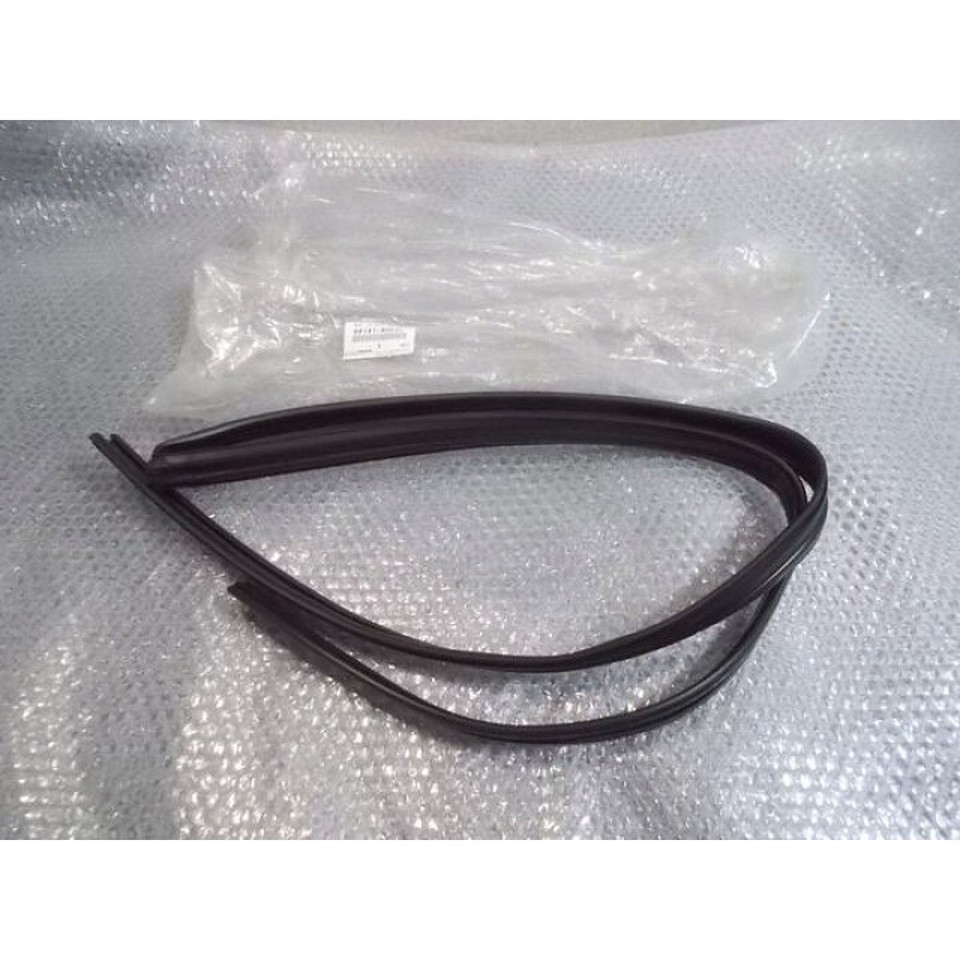 TOYOTA / Genuine OEM / LAND CRUISER 2007/01- Run front door glass 68141 ...