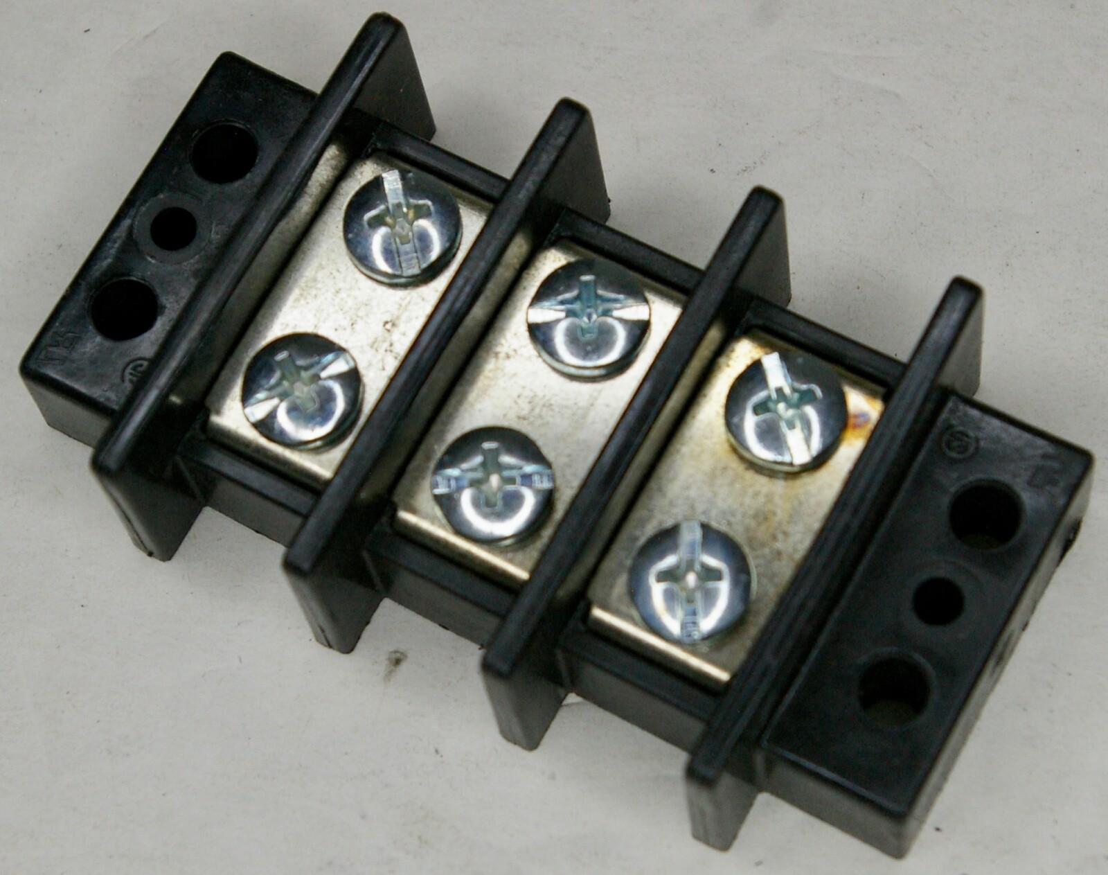 3-150 Style Magnum TB400-03 3 Pos 0.687" Pitch Barrier Terminal Block ...